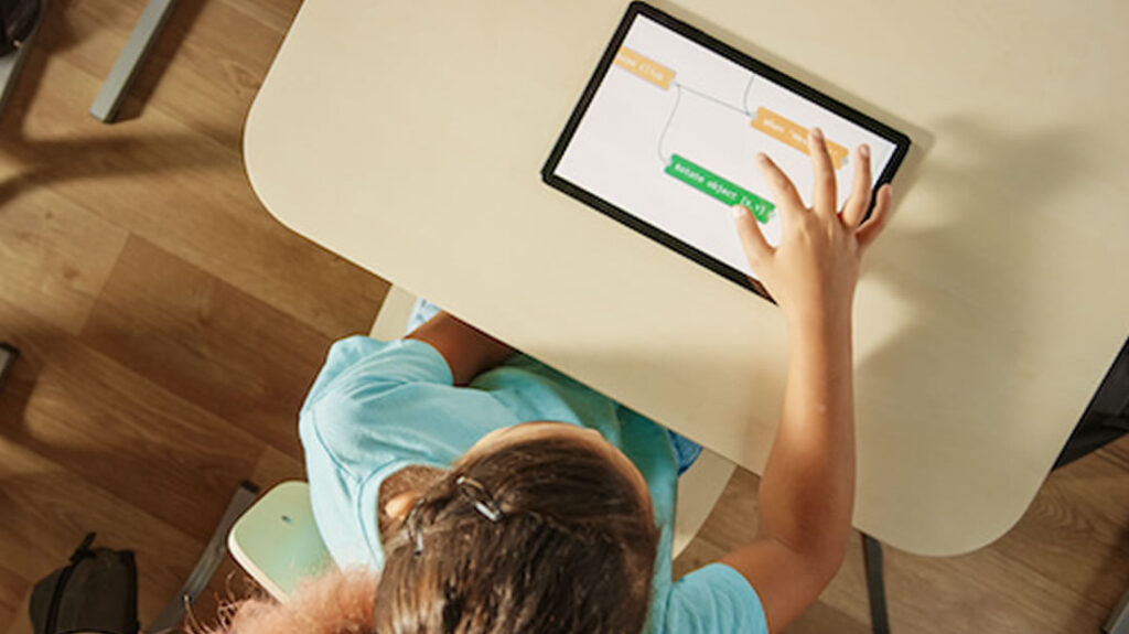 5 essential digital learning reads - eSchool News Guides